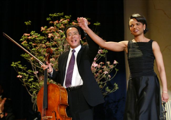 Femei in CTRL: Condoleezza Rice, printesa razboinica de la Casa Alba. A ...